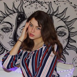 Contact Hannah “OWO” Kabel [Address and DM] – Tales From The Collection
