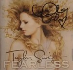 Taylor Swift Signature Study: Tell Her Real Autograph From Fakes ...