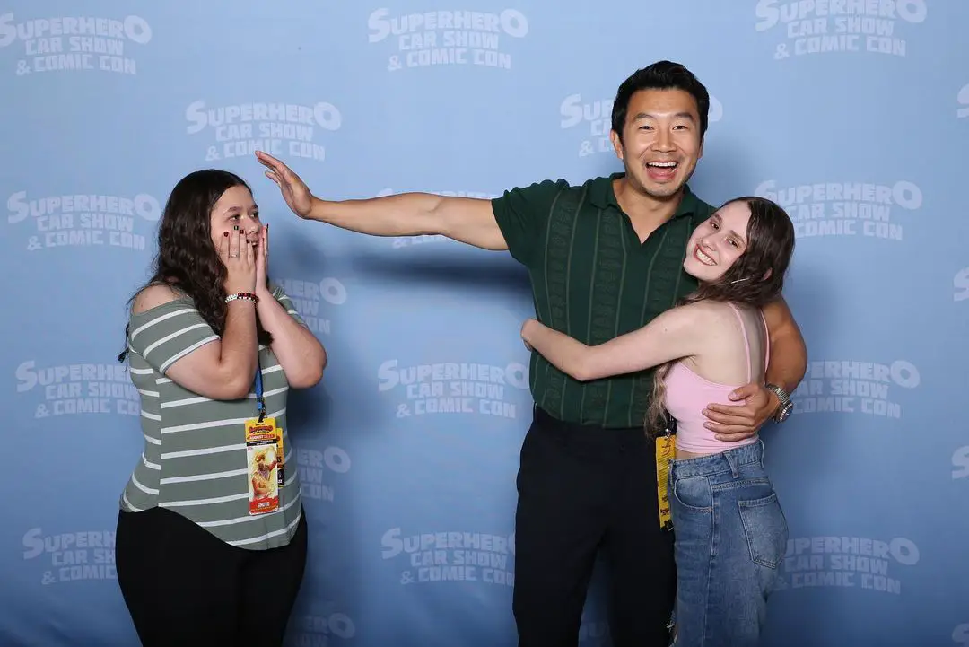Celebrity Photo Op Tips, Ideas, and Poses For Your Next Convention ...