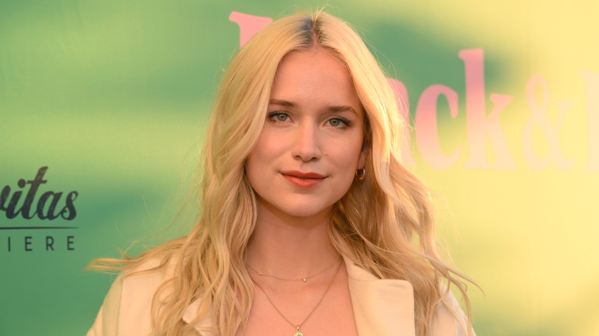 Contact Elizabeth Lail [Address, Email, Phone, DM, Fan Mail] – Tales ...