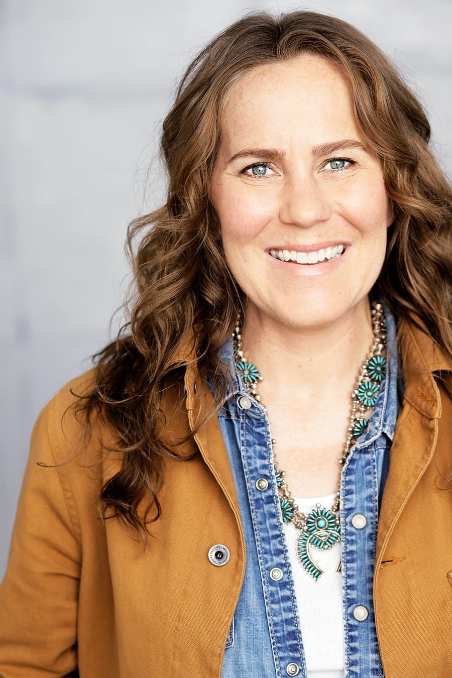 Alison_Hanson_profile – Tales From The Collection