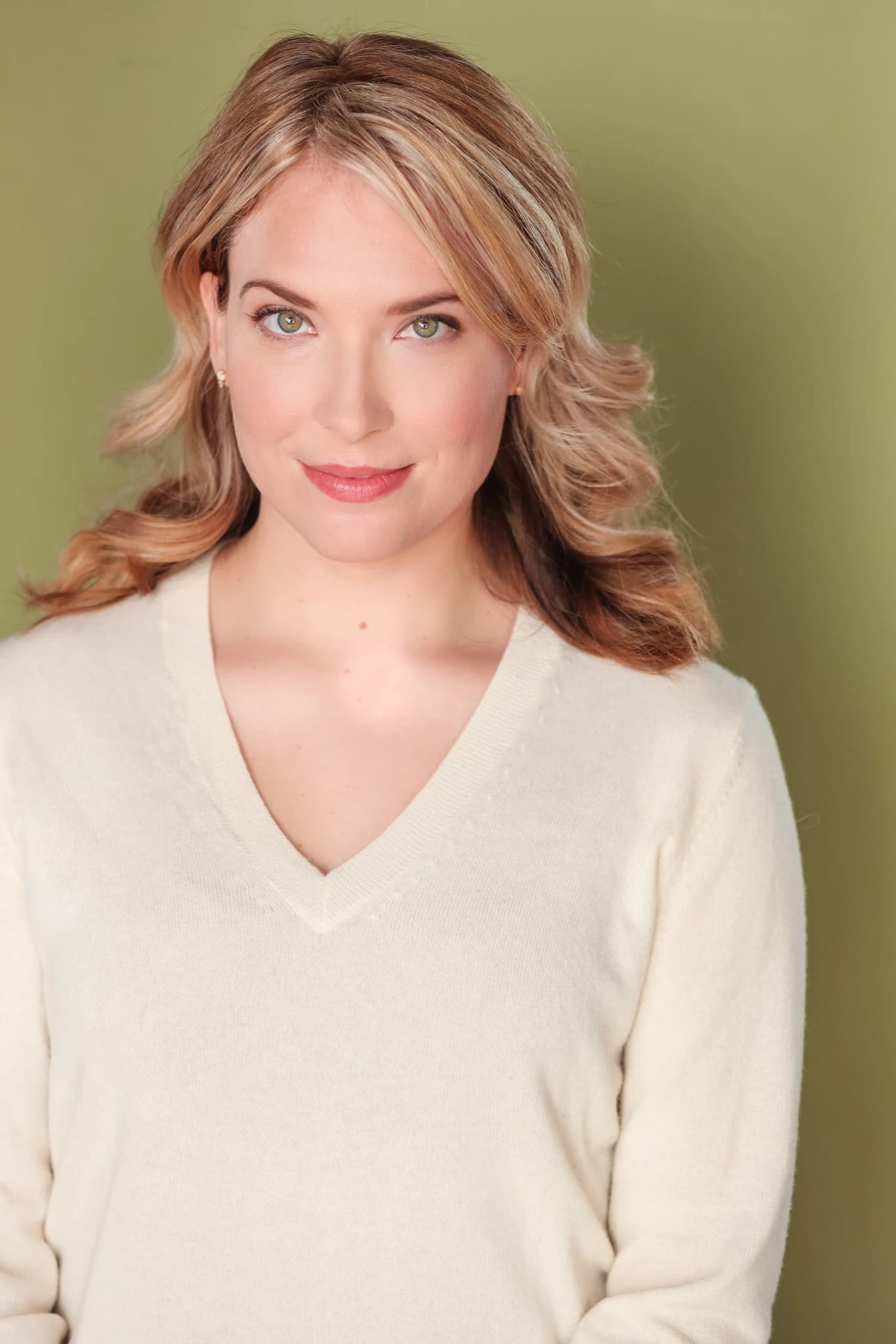 Alyssa_Thordarson_profile-1 – Tales From The Collection