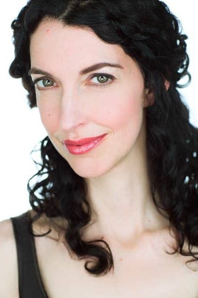 Amanda_Henn_profile – Tales From The Collection