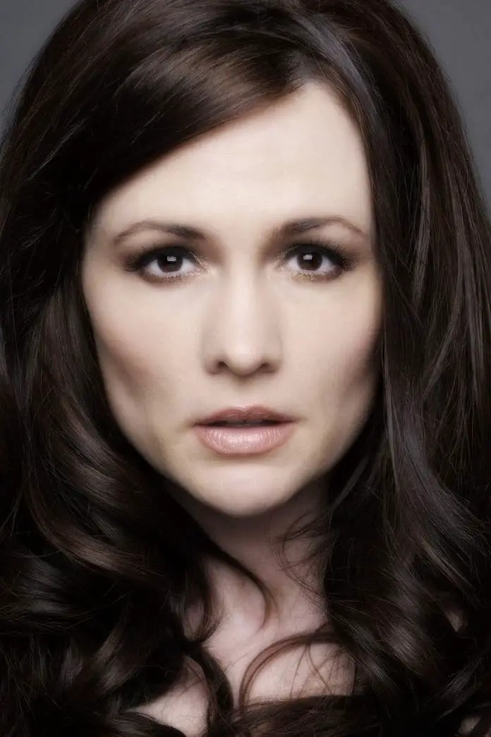 Amye_Gousset_profile