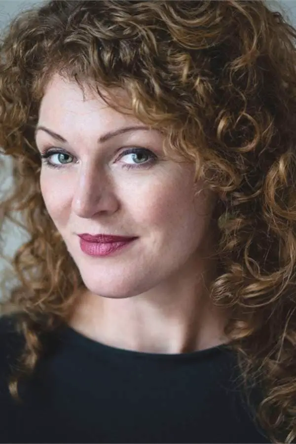 Carrie_McLaughlin_profile – Tales From The Collection