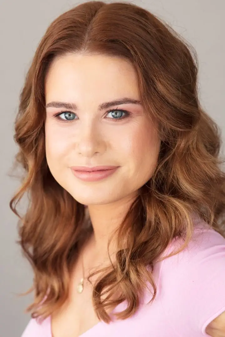 Chelsea_Bell_profile – Tales From The Collection