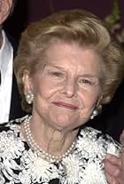 Elizabeth Bloom Contact Info: [Fan Mail, Business, Autographs, & More]