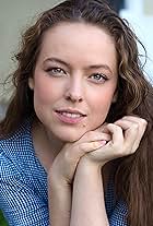 Ella Rose Contact Info: [Fan Mail, Business, Autographs, & More ...