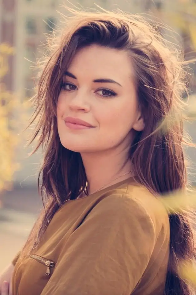 Eva_Lauren_profile – Tales From The Collection