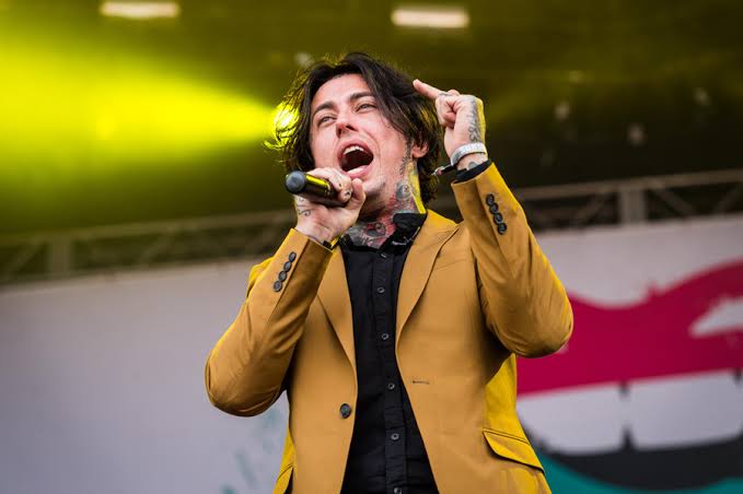 Falling in Reverse Profile – Tales From The Collection