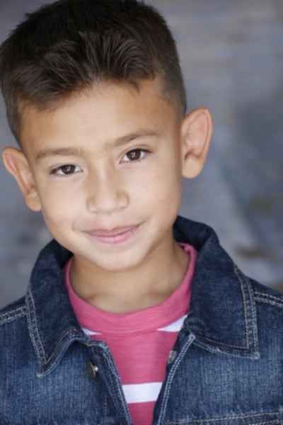 Isaac_Linares_profile