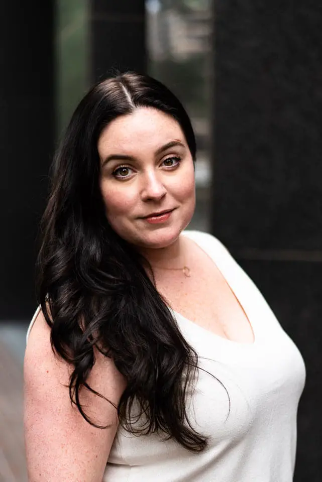 Kelly_Rogers_profile – Tales From The Collection