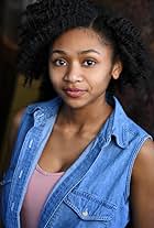 Kiana Washington Contact Info: [Fan Mail, Business, Autographs, & More]