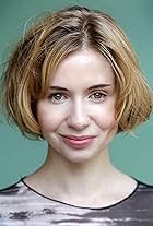 Laura Green Contact Info: [Fan Mail, Business, Autographs, & More ...