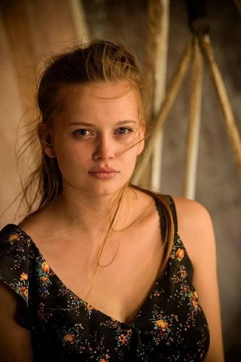 Laura_Renoncourt_profile