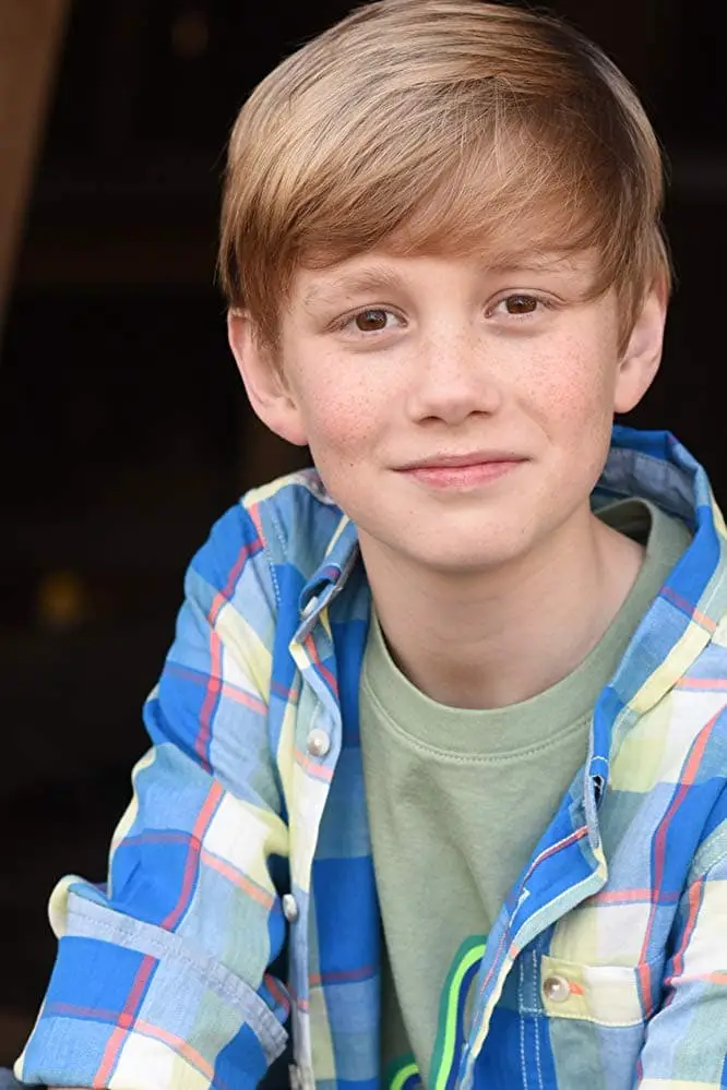 Macsen_Lintz_profile – Tales From The Collection
